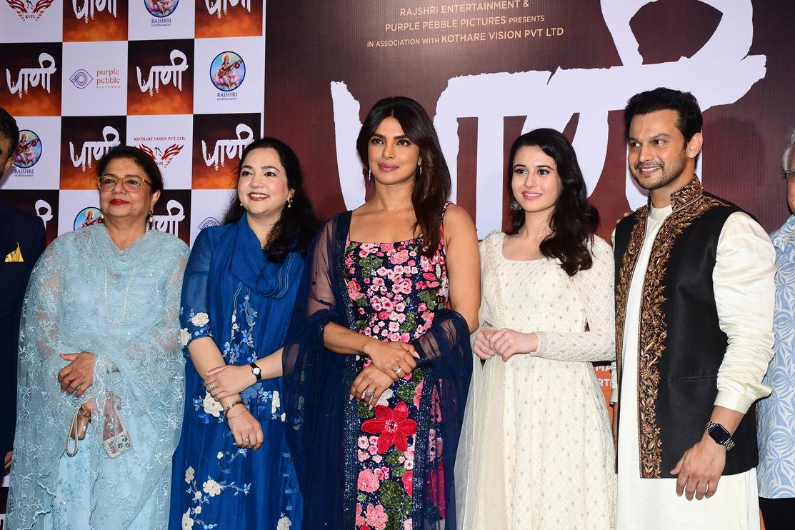 Priyanka Chopra Jonas spotted with the team of her upcoming Marathi ...